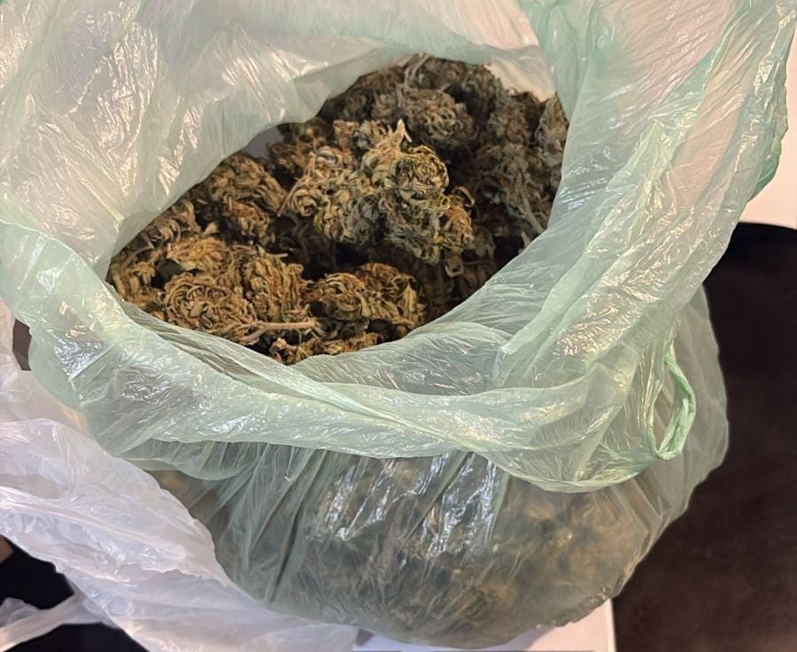 Más Droga Incautada Detienen A Un Hombre Con Medio Kilo De Marihuana